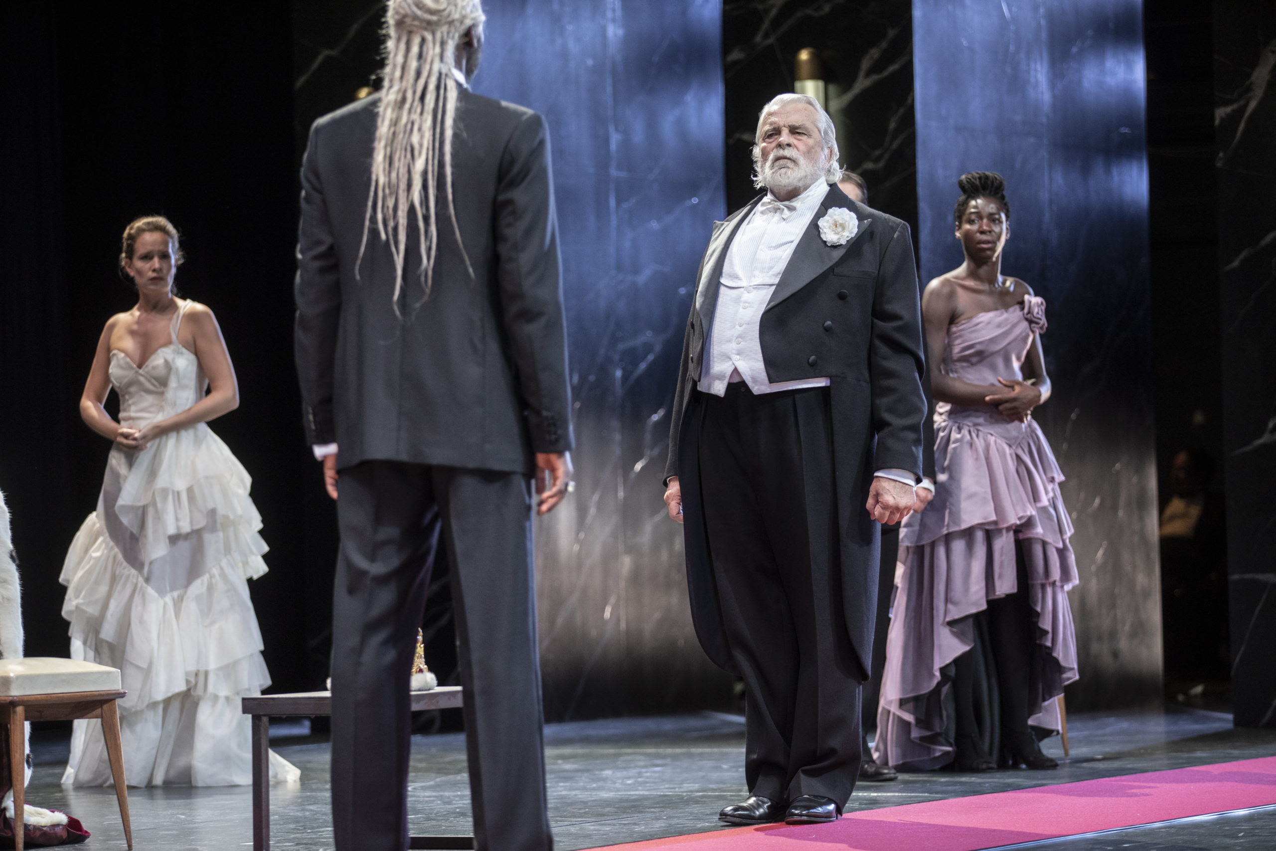 Le Roi Lear, un classique en version minimaliste mais lumineuse - ccu